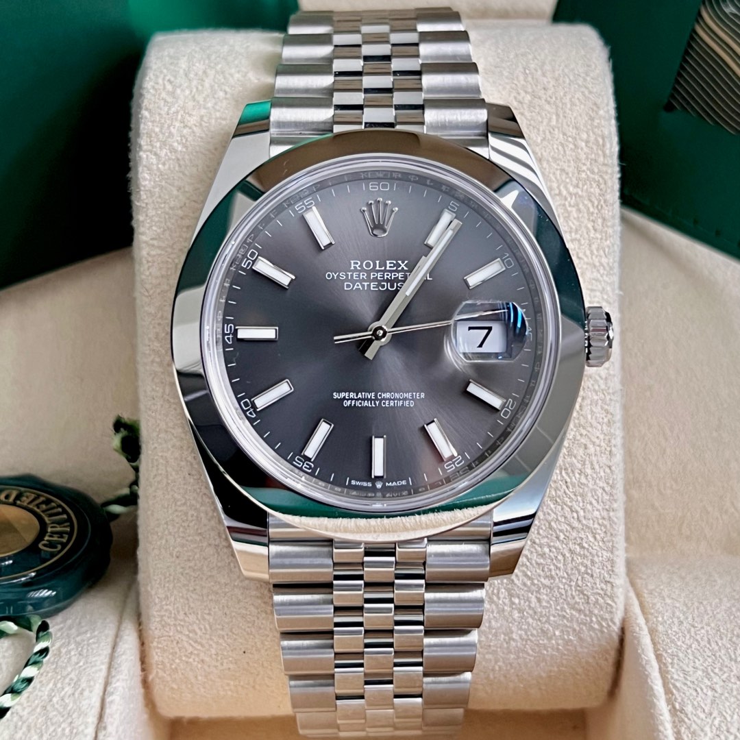 F/S/T: 2021ROLEX Datejust 41mm with Rhodium Dial in smooth bezel and ...