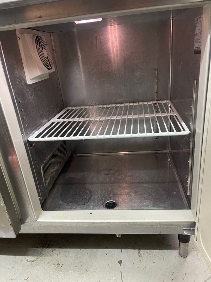 Hoshizaki Combi Counter Top 1.5m, TV & Home Appliances, Kitchen ...