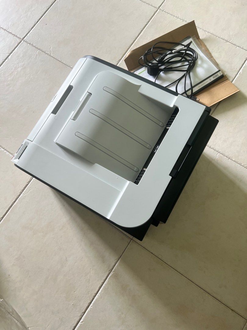 HP Printer- CP2025dn- laser jet- colour, Computers & Tech, Printers ...