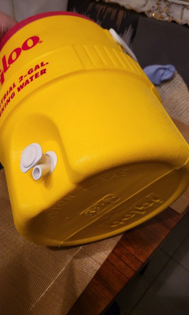 Igloo coller and dringking water, Sports Equipment, Hiking & Camping on ...