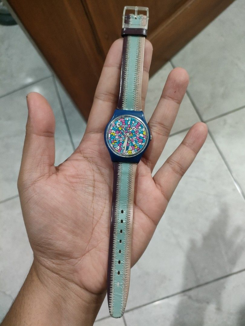Jam Tangan Merek Swatch Limited Edition, Fesyen Wanita, Jam Tangan di Carousell