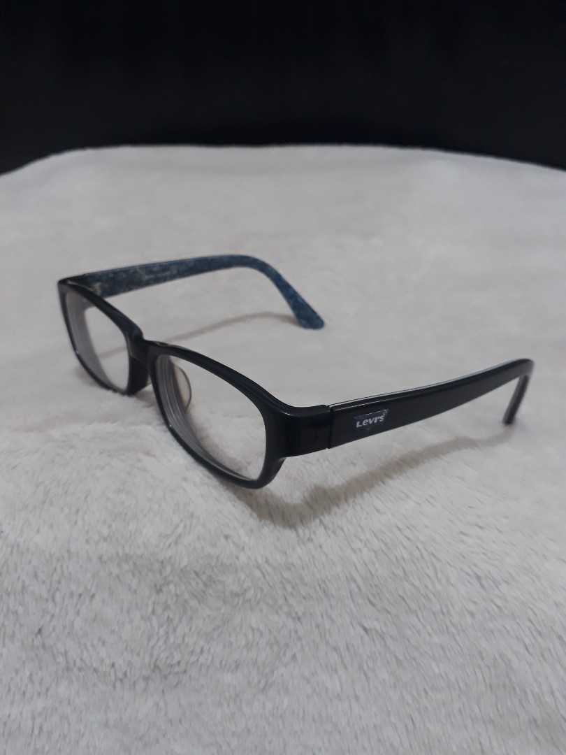 Kacamata frame Levis Original second, Fesyen Pria, Aksesoris, Kacamata ...