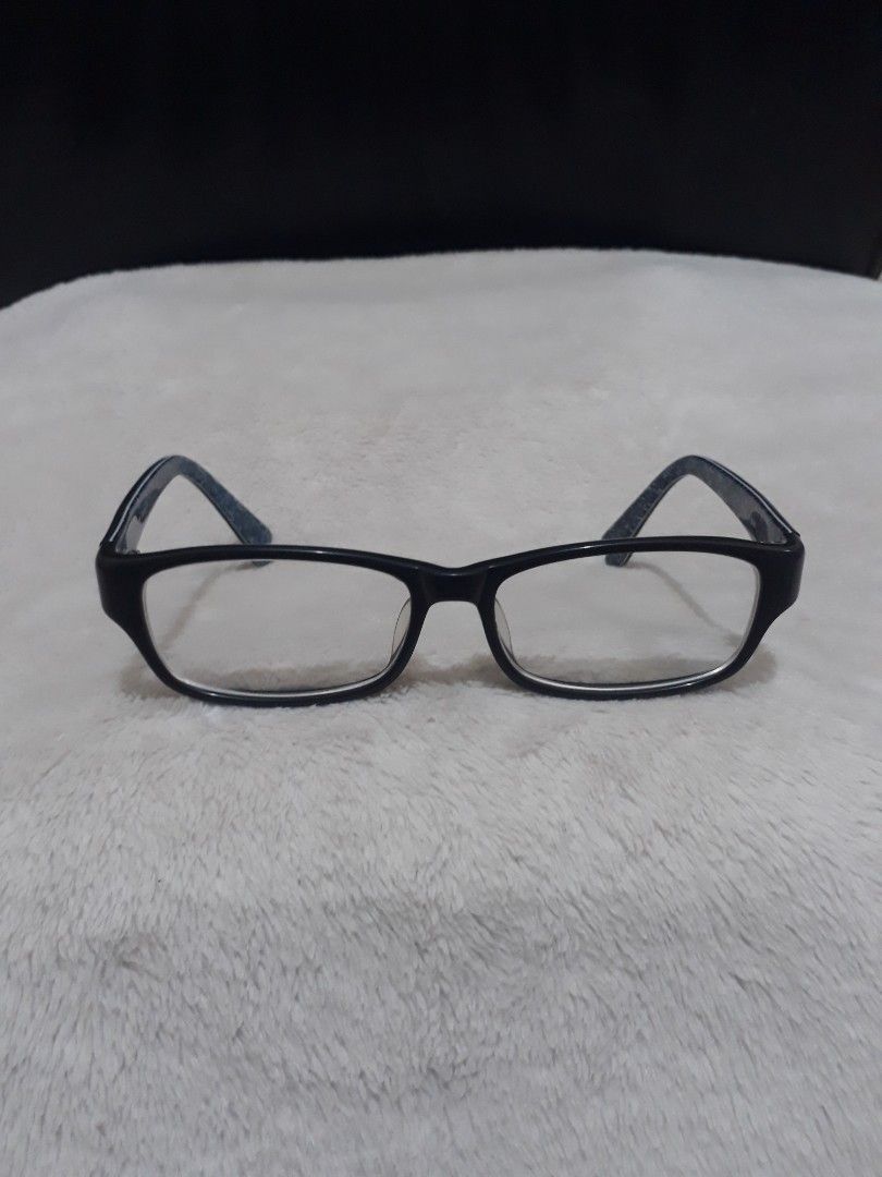 Kacamata frame Levis Original second, Fesyen Pria, Aksesoris, Kacamata ...
