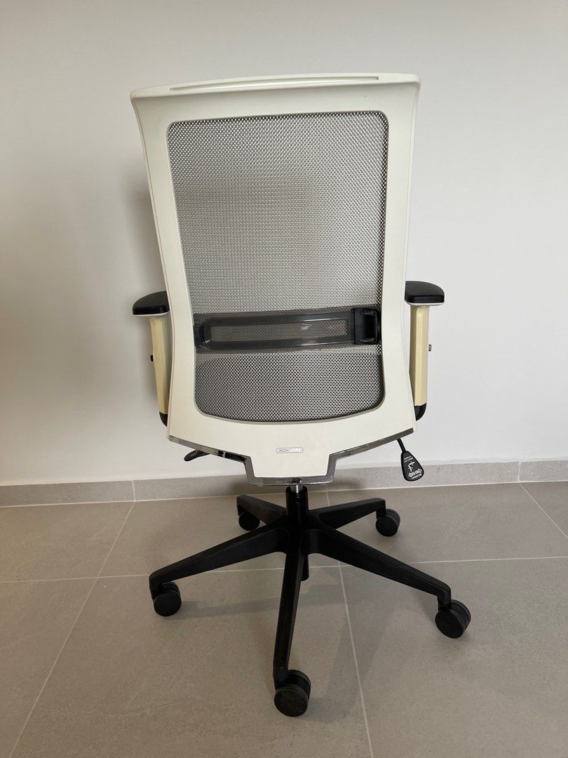 Kokuyo Swivel Chair, Furniture & Home Living, Furniture, Chairs on Carousell