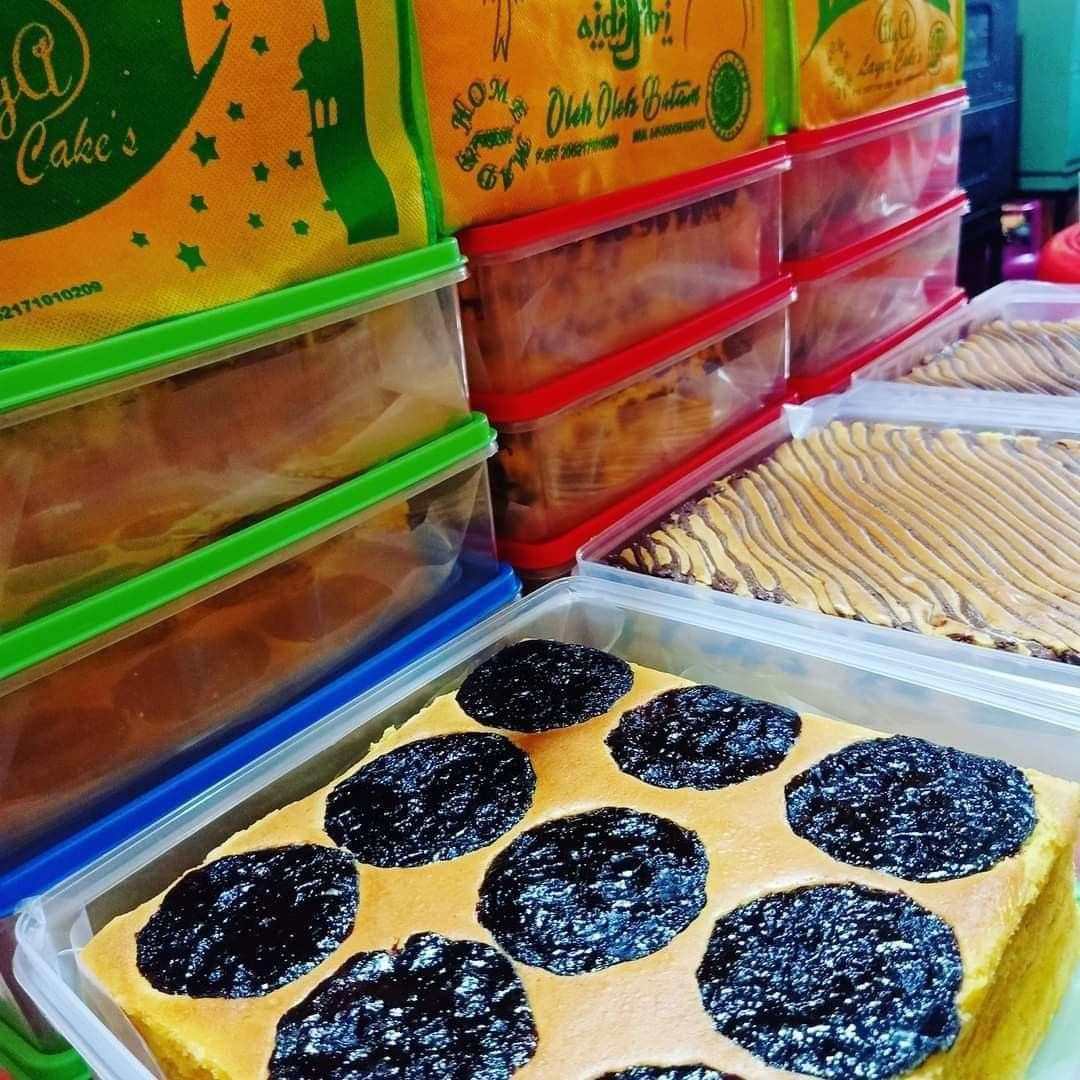LAMOIST LAYERS KEK LAPIS, BIKA AMBON (ORIGINALLY FROM BATAM) *HALAL ...