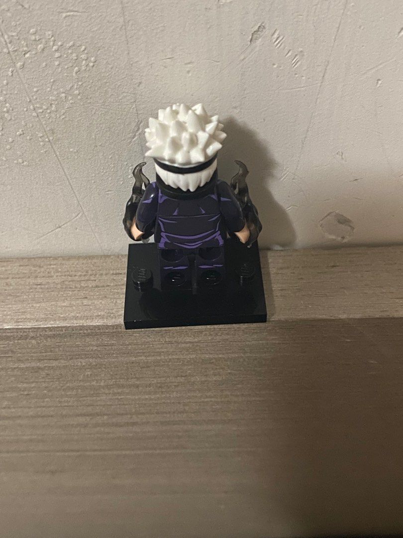 Lego Gojo JJK custom figure, 興趣及遊戲, 收藏品及紀念品, 古董收藏 - Carousell