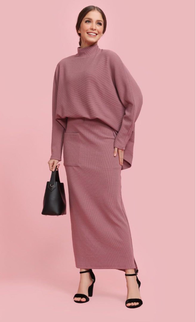 Lilit Comeback Ribbed Set in Plum, Women's Fashion, Dresses & Sets ...