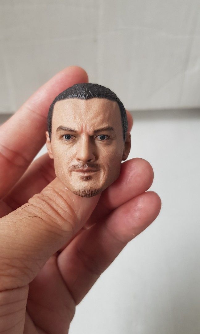 MC toys 1/6 scale SAS CRW Luke Evans Head sculpt, Hobbies & Toys, Toys ...
