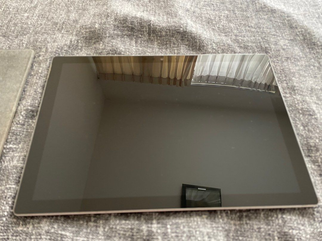 Microsoft Surface Pro (12,3") i5, 128GB SSD, 8GB RAM, Win 10 Pro) inkl ...