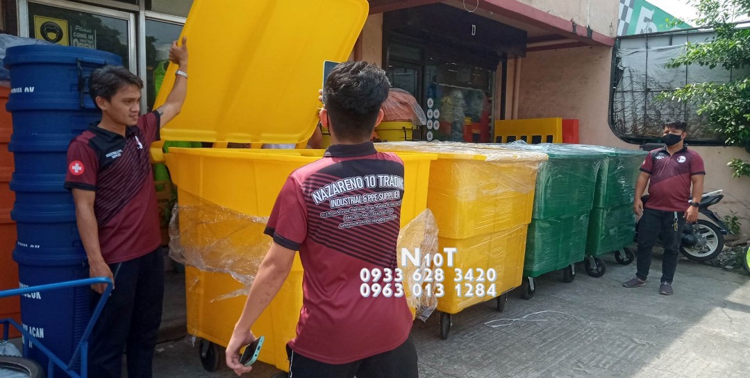 Mobile waste bin, Furniture & Home Living, Cleaning & Homecare Supplies ...