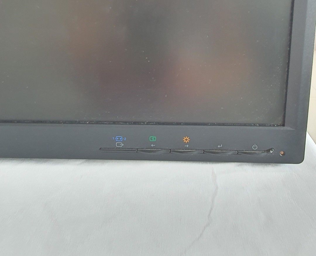 Monitor 22-inch Lenovo ThinkVision (no leg), Computers & Tech, Parts ...