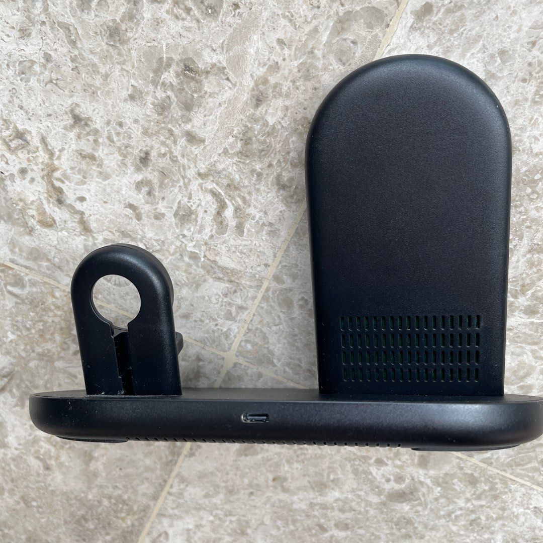 Multiple charging cable stand, Mobile Phones & Gadgets, Mobile & Gadget ...