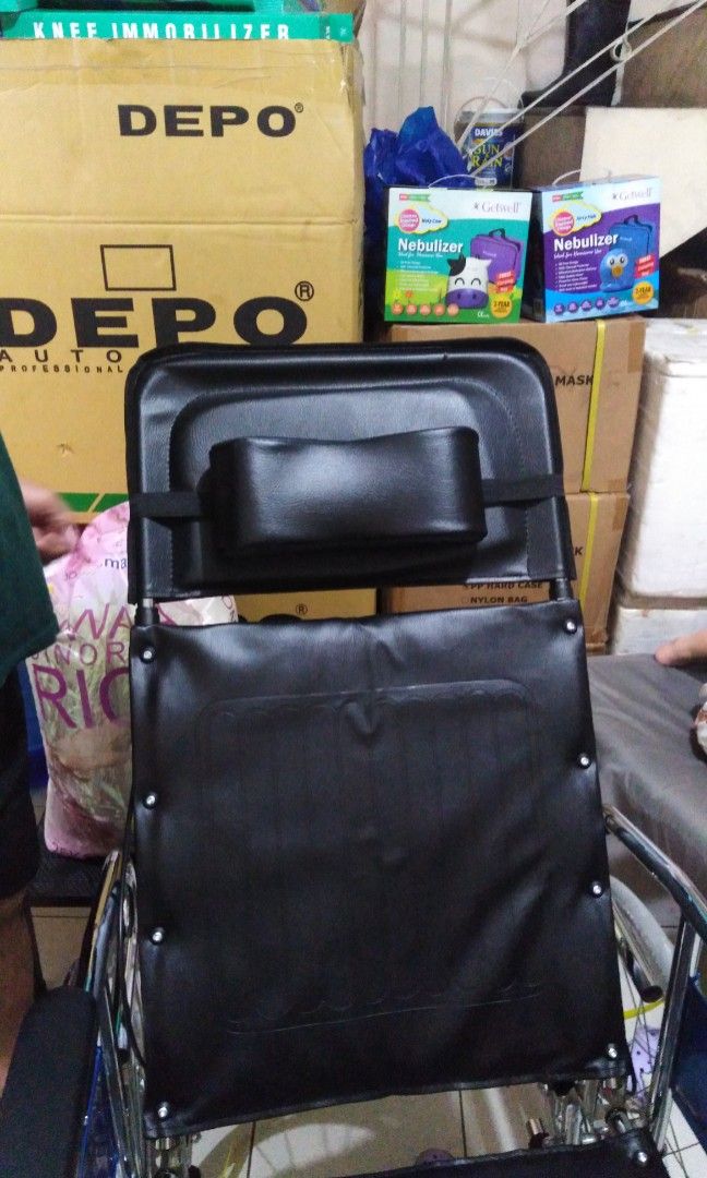 RECLINING COMMODE RIOS/MAGS (SUREGUARD), Health & Nutrition, Assistive ...