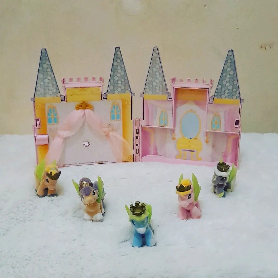 Rumah rumahan castle kastil istana princess, Toys & Collectibles ...