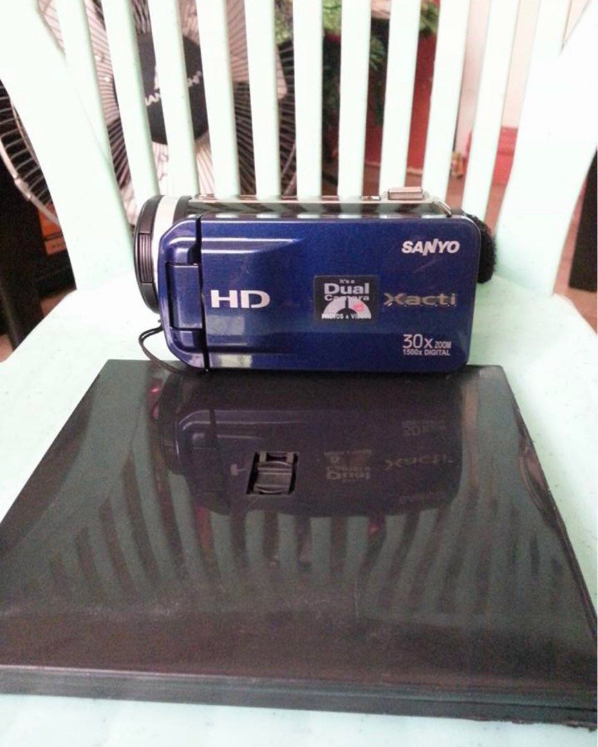 Sanyo Xacti Video Camera, Photography, Video Cameras on Carousell