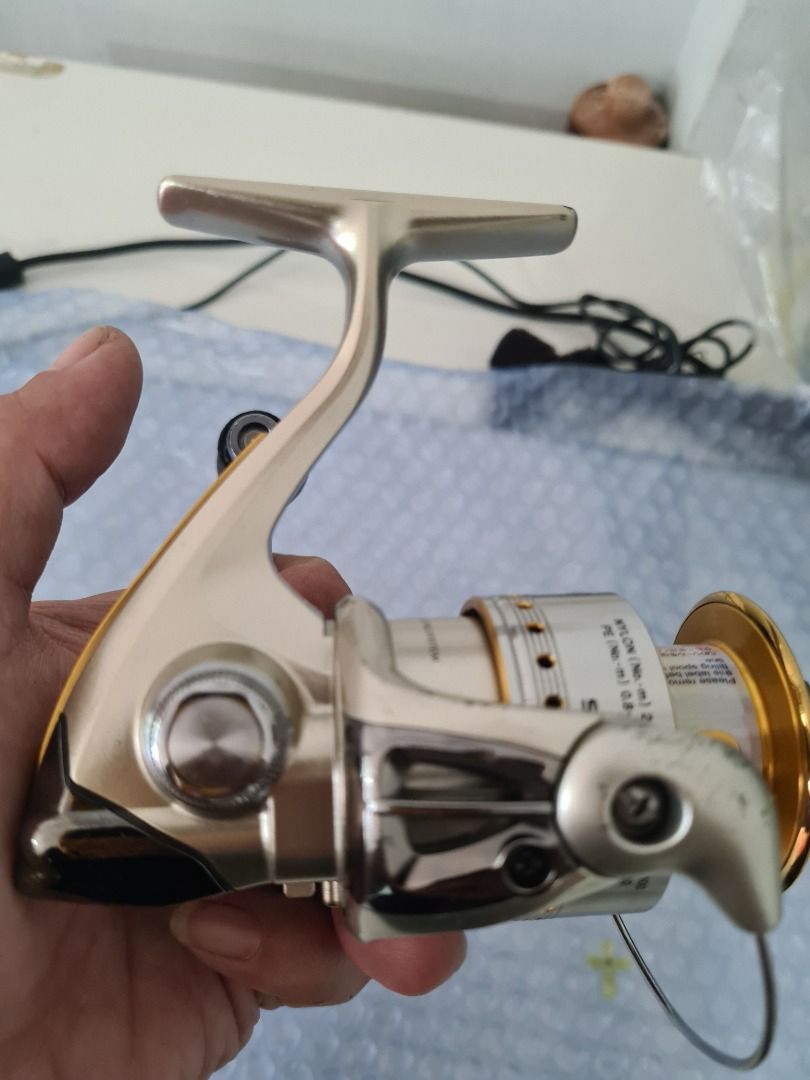 Shimano Twin Power C3000 SPINNING Reel, Sports Equipment, Fishing on Carousell