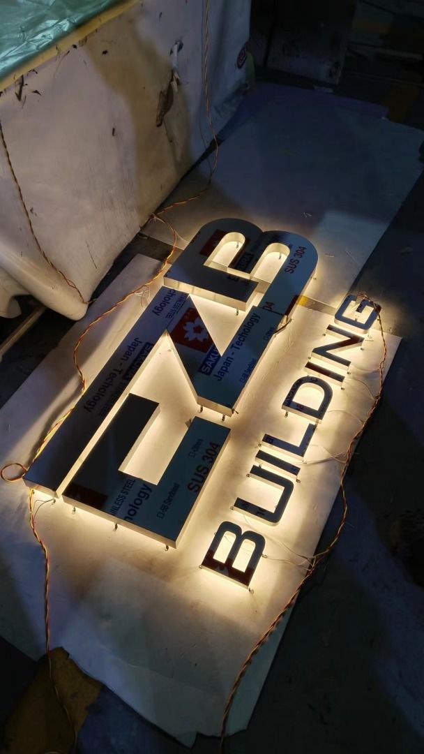 SIGNAGE MAKERS/ build up stainless, acrylic, g .i painted and hookedge ...