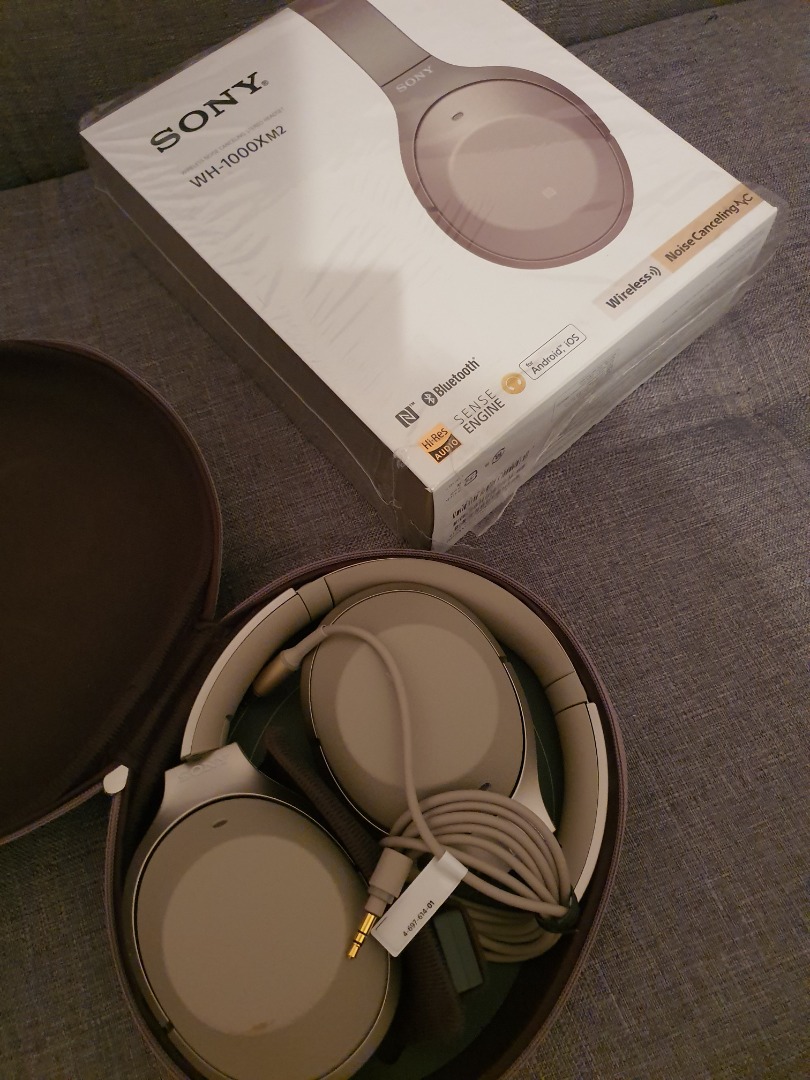 Sony WH-1000 XM2 Noise-Canceling Wireless Over-Ear Headphones, Audio ...