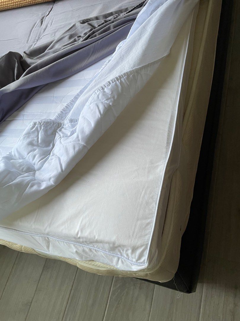 Super Single Latex Mattress Topper, Furniture & Home Living, Bedding ...