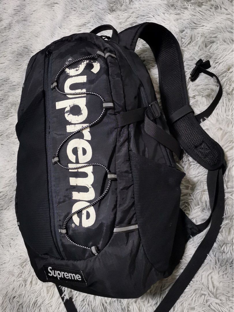 SUPREME Backpack, Men's Fashion, Bags, Backpacks on Carousell