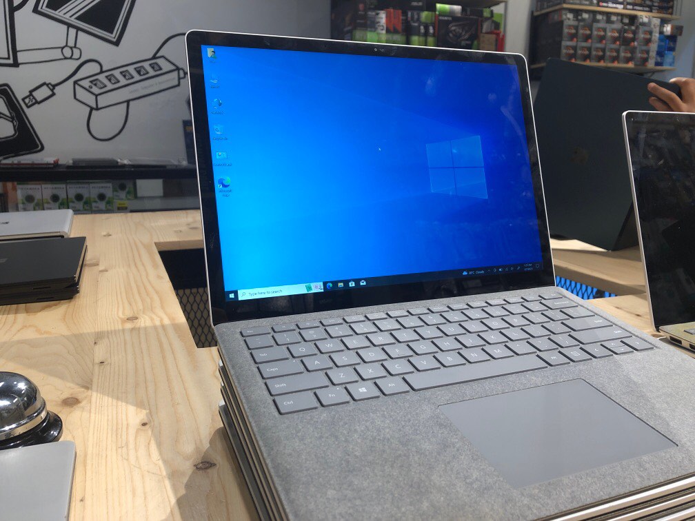 SURFACE LAPTOP i7 7Gen 8Gb ram 256Gb Ssd, Computers & Tech, Laptops ...