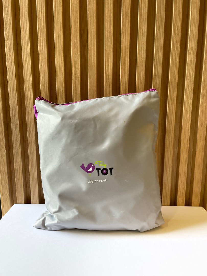 Tidy tot bib and tray for baby led weaning, Babies & Kids, Bathing ...