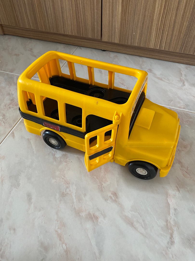 Toy bus, Hobbies & Toys, Toys & Games on Carousell