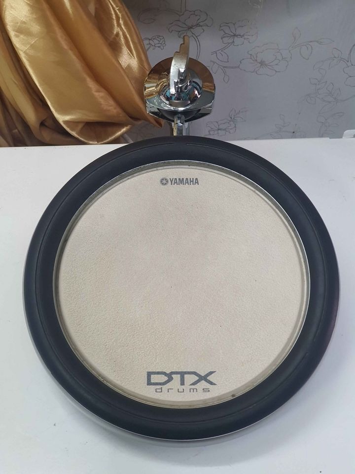 Yamaha XP80 Snare Drum. 3 Zone. Feels Like Real Drum, Hobbies & Toys ...