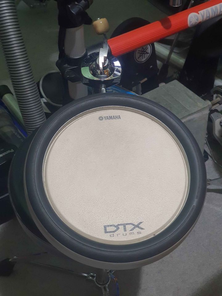 Yamaha XP80 Snare Drum. 3 Zone. Feels Like Real Drum, Hobbies & Toys ...