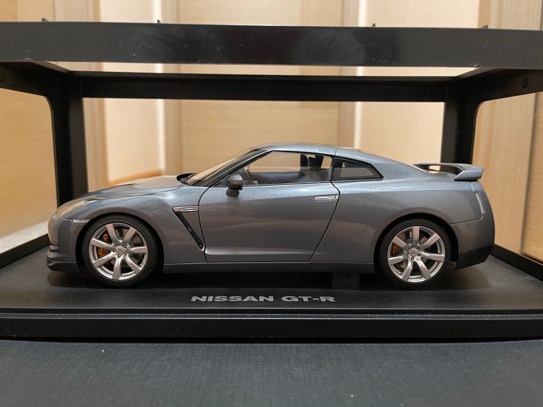 1/18 Autoart Nissan R35 GT-R 日產 GTR, 興趣及遊戲, 玩具 & 遊戲類 - Carousell