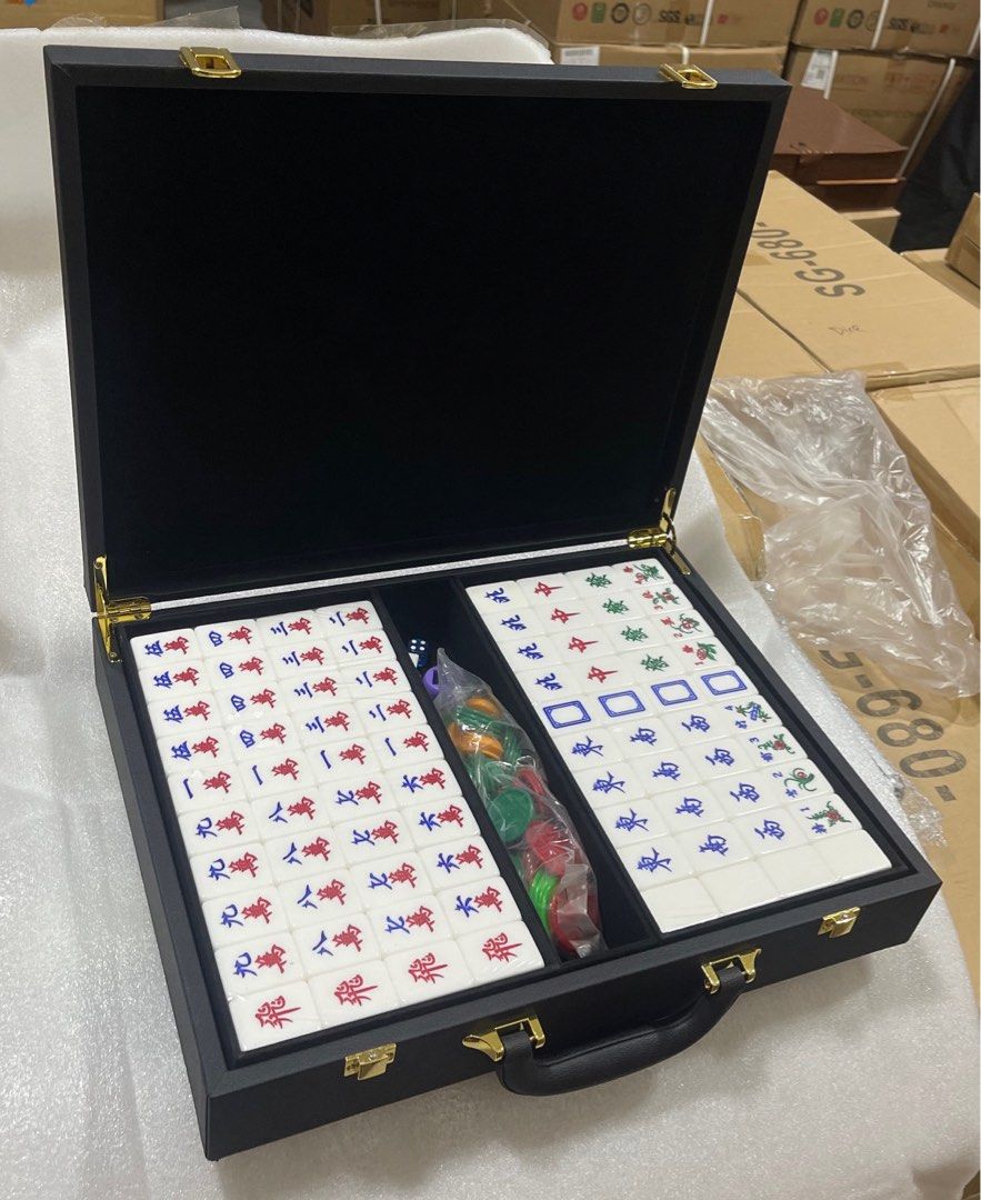 160 tiles Crystal Acrylic Singapore Mahjong set mahjong tiles, Hobbies ...