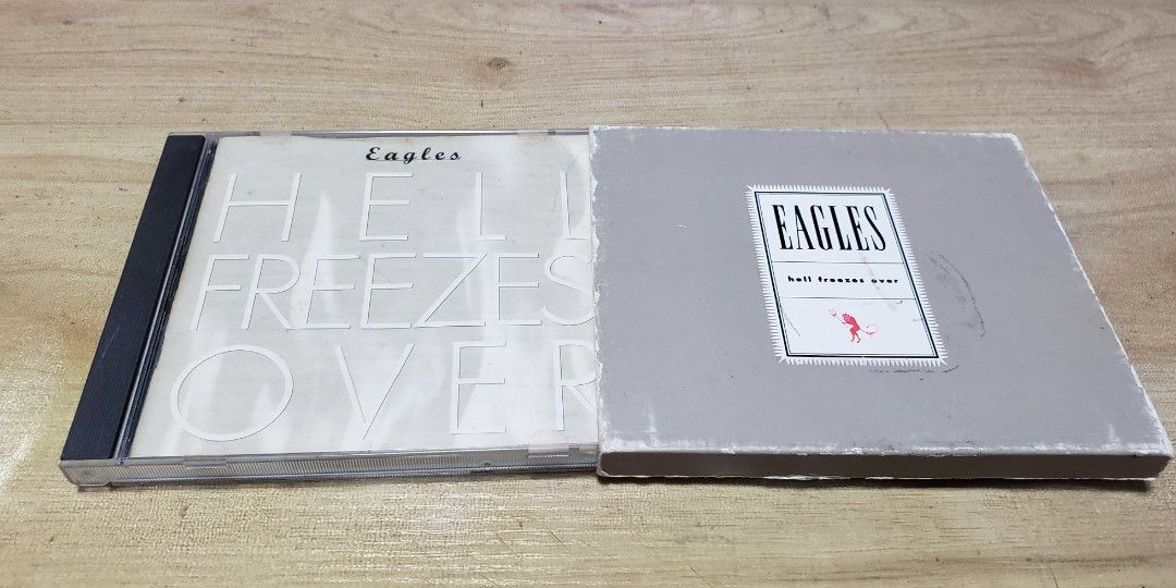 美國早期版 EAGLES HELL FREEZES OVER CD碟 94年 made in USA 出版 正版碟, 興趣及遊戲, 音樂、樂器 ...