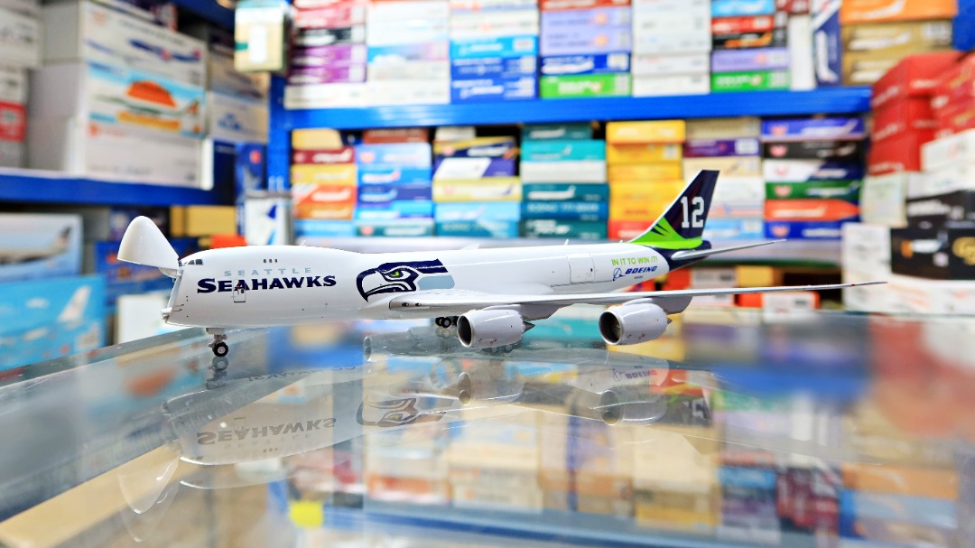 [現貨] Jc Wings EW4748007 1/400 Boeing Company Boeing 747-8F "Seattle ...
