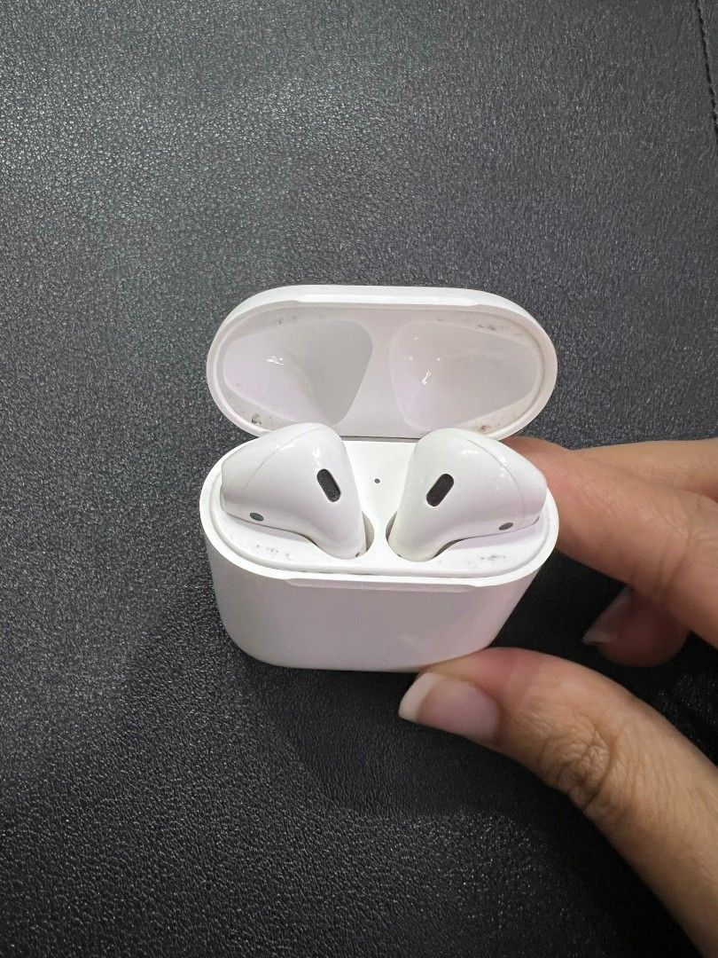 Apple Airpods Gen 1, Audio, Earphones on Carousell