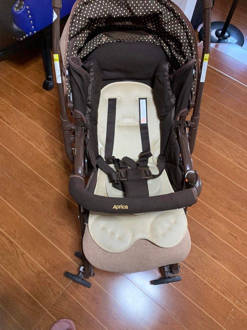 Aprica stroller, Babies & Kids, Going Out, Strollers on Carousell