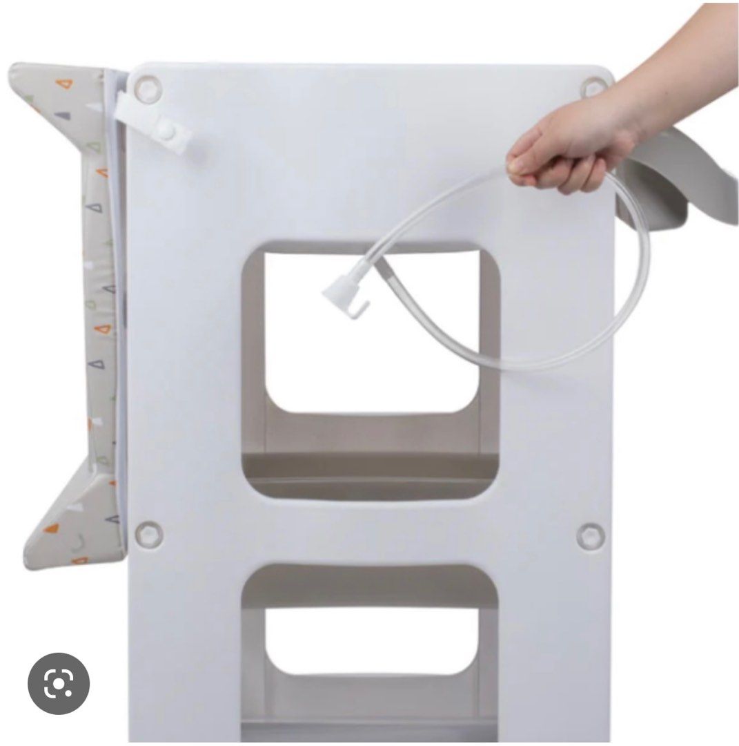 Bebeconfort Dolphy 5-in-1 baby bath & changing unit, Babies & Kids ...