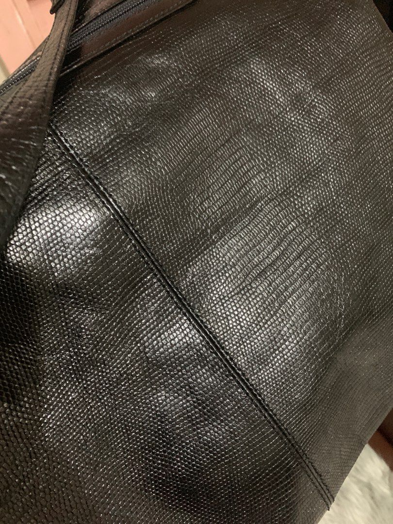 Lizard Skin Black Tote Bag, Luxury, Bags & Wallets on Carousell