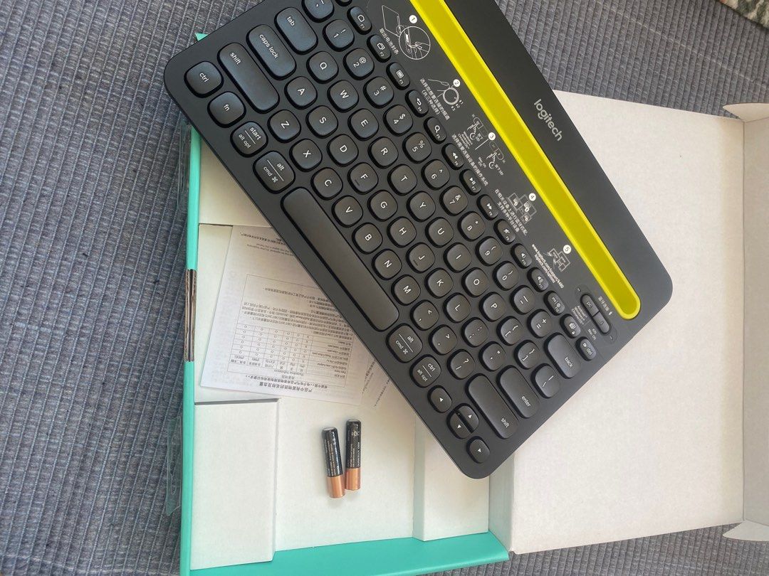 Bluetooth Keyboard Logitech Computers And Tech Parts And Accessories Computer Keyboard On Carousell