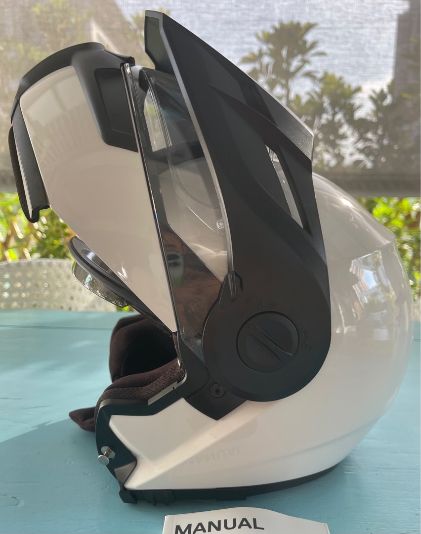 Brand new SHUBERTH E1 Open Face hybrid Helmet, Motorcycles, Motorcycle ...
