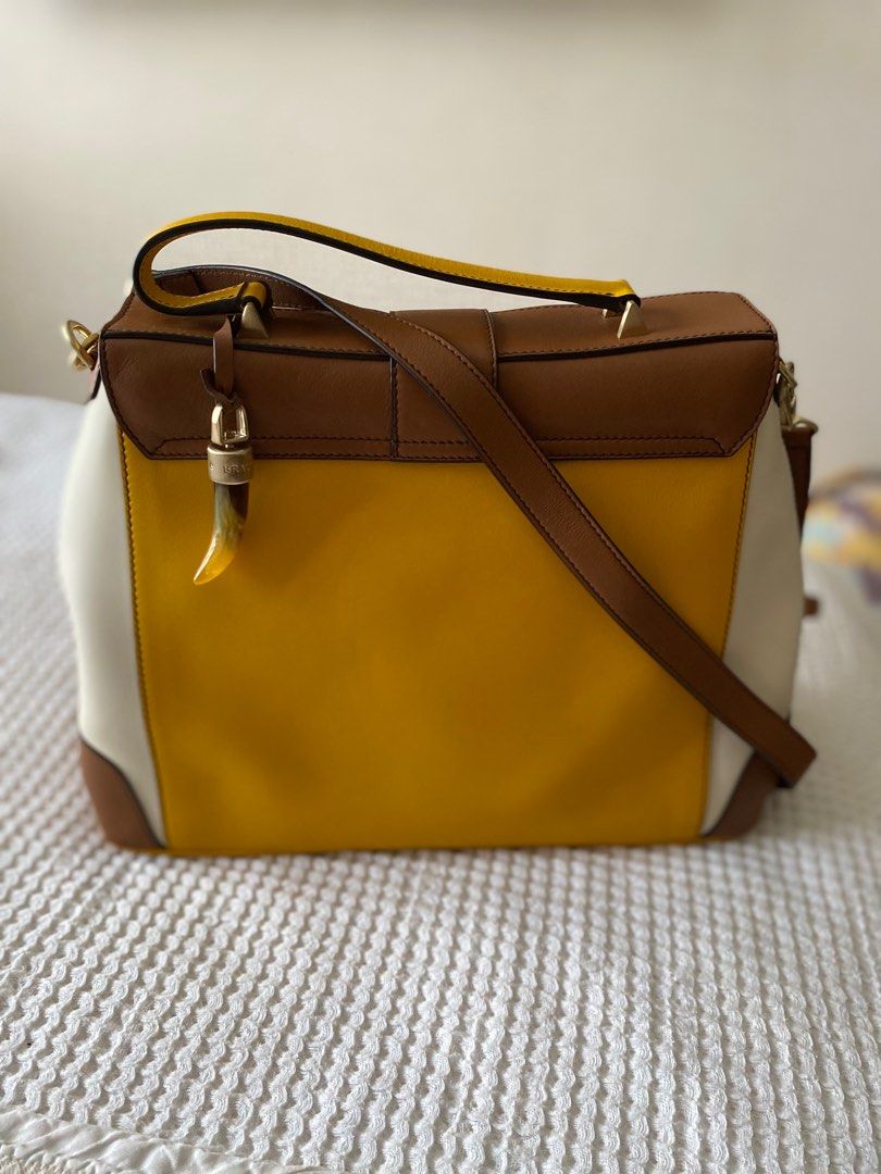 Braun Buffel, Women's Fashion, Bags & Wallets, Shoulder Bags on Carousell