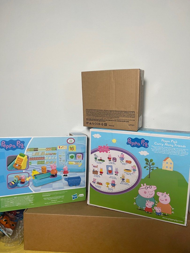 [Bundle of 3 sets] Peppa Pig 4-Figure Carry Case Storage Peppa Pig ...