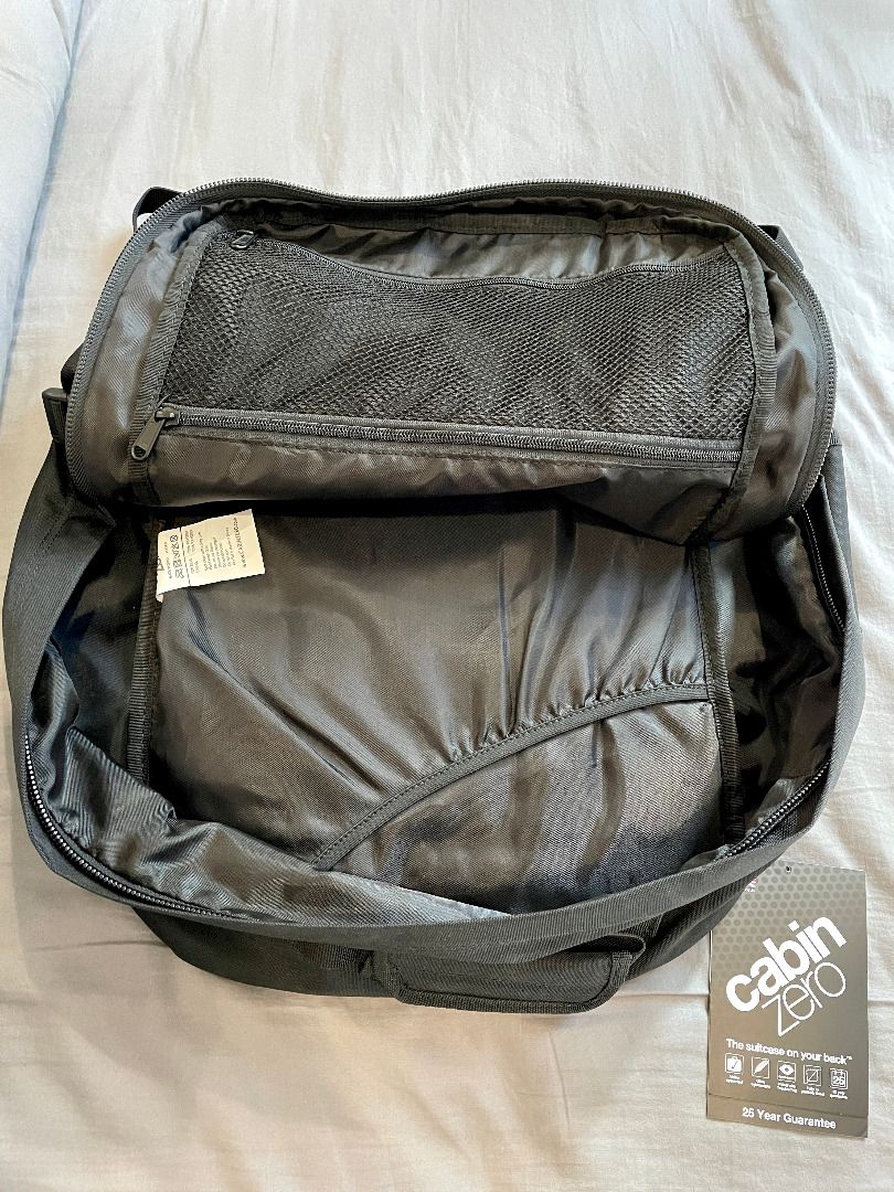 CabinZero Classic 36L Absolute Black, Men's Fashion, Bags, Backpacks on Carousell
