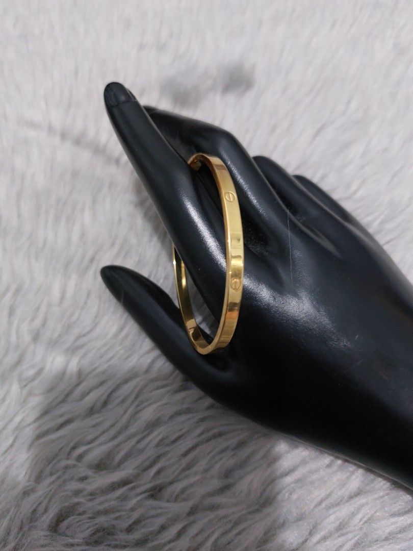 Cartier bangle, Women's Fashion, Jewelry & Organizers, Bracelets on ...