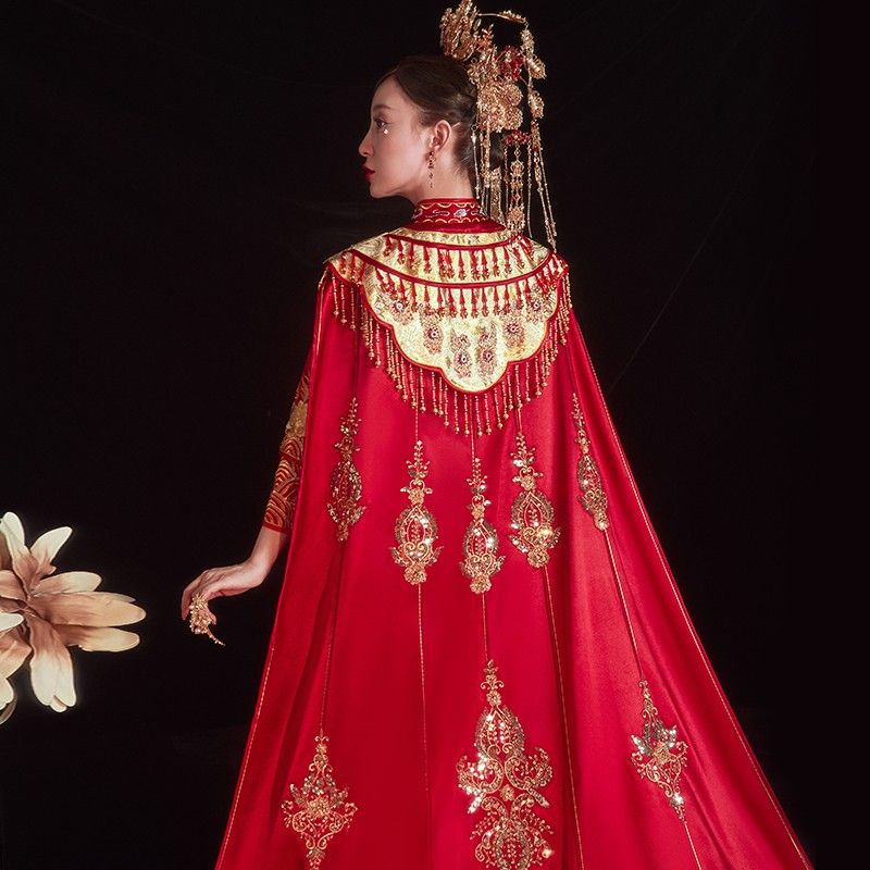 Chinese Gown tail Give Tea gown long tail, Women's Fashion, Dresses ...