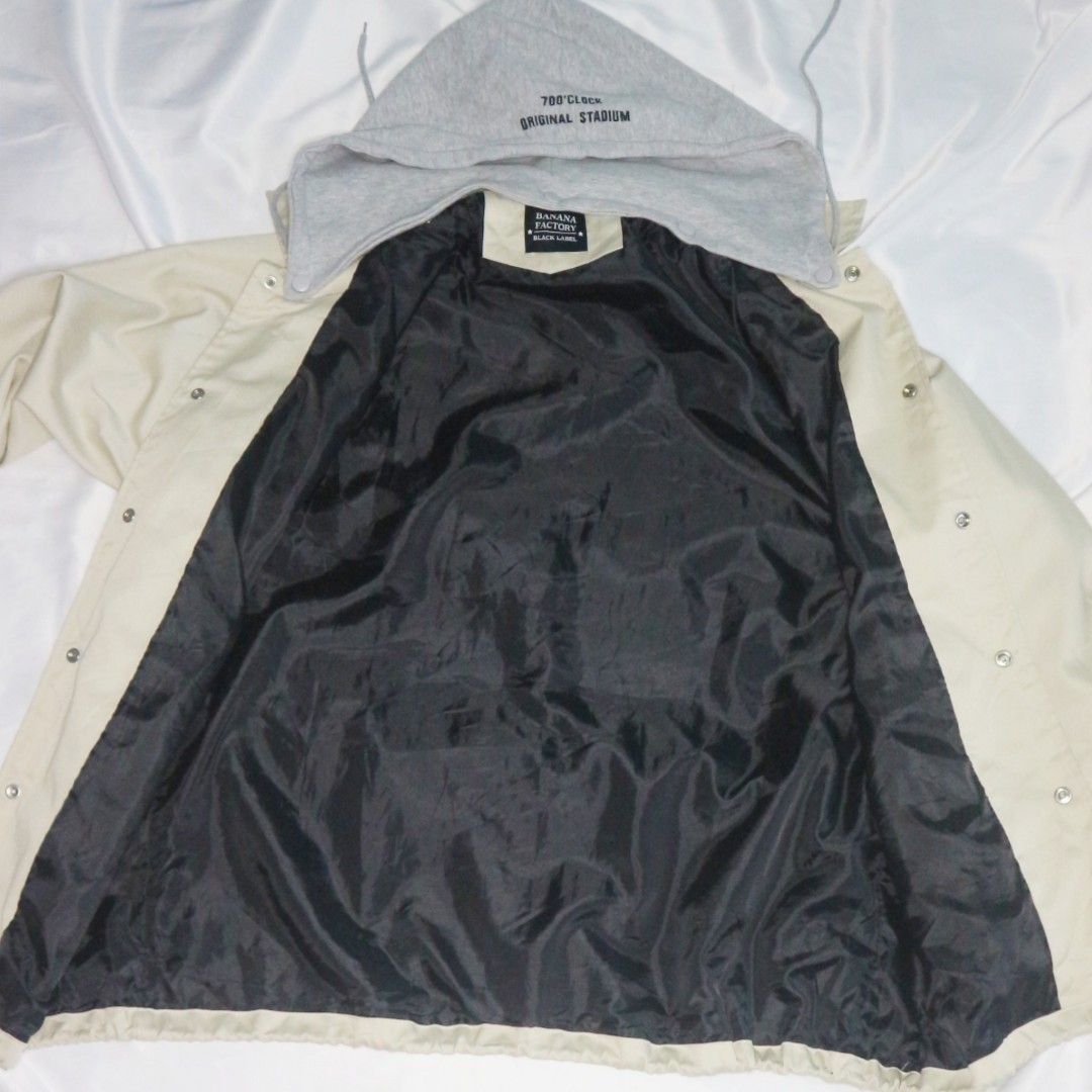 Coach Jacket BANANA FACTORY with HOODIE ORIGINAL, Fesyen Pria, Pakaian ...