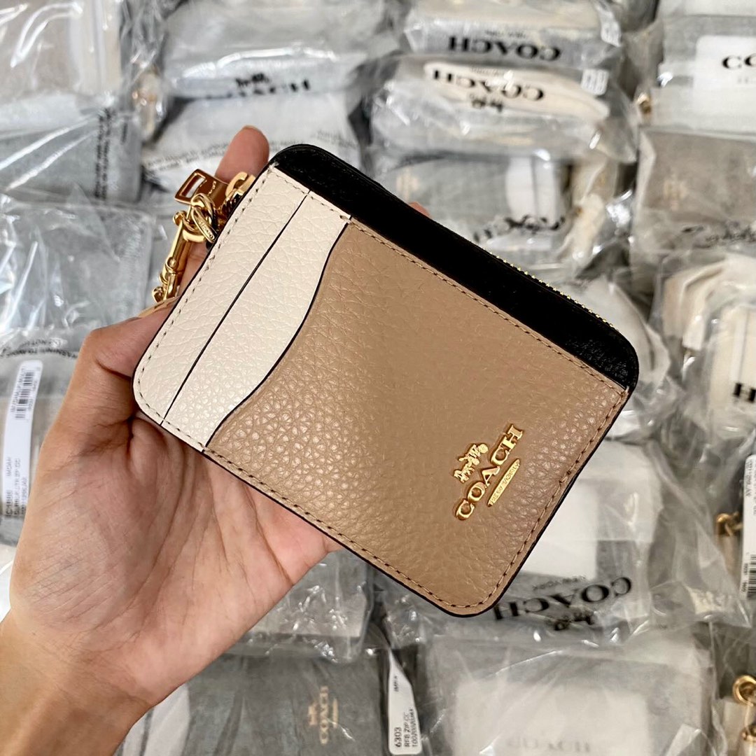 Coach Zip Card Case Wallet, Women's Fashion, Bags & Wallets, Wallets ...