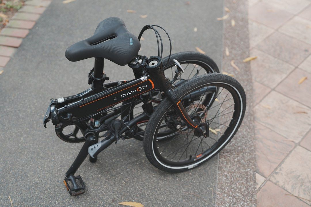 Dahon D8 launch, Sports Equipment, Bicycles & Parts, Bicycles on Carousell