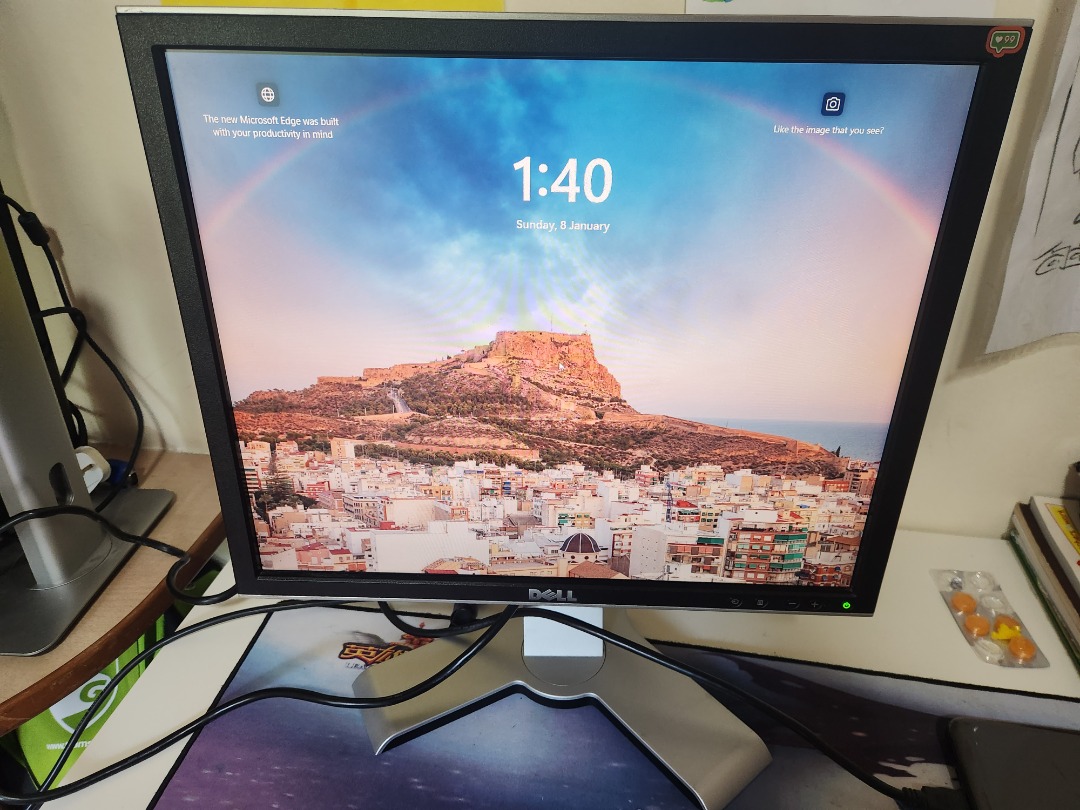 Dell 16-inch monitor, Computers & Tech, Desktops on Carousell