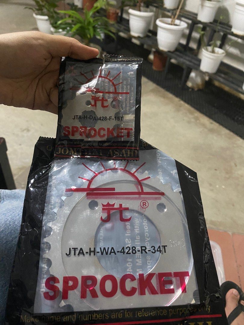 DID gold chain & Sprocket set, Motorcycles, Motorcycle Accessories on ...