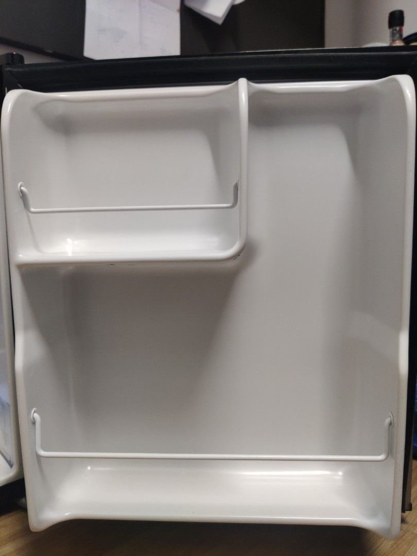 EuropAce 50L ER9250 Bar Fridge, TV & Home Appliances, Kitchen ...